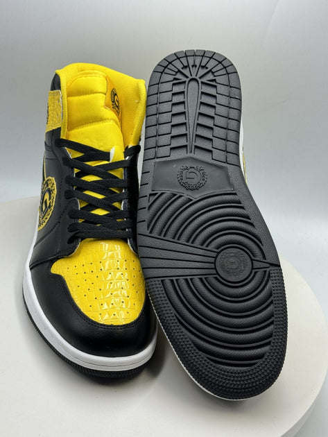 The Yellow Jackets – JGJ Custom Designs